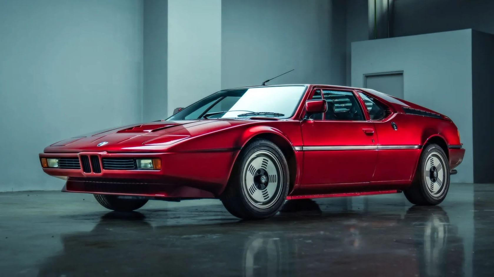 This glorious BMW M1 could be yours for the price of a Lamborghini ...