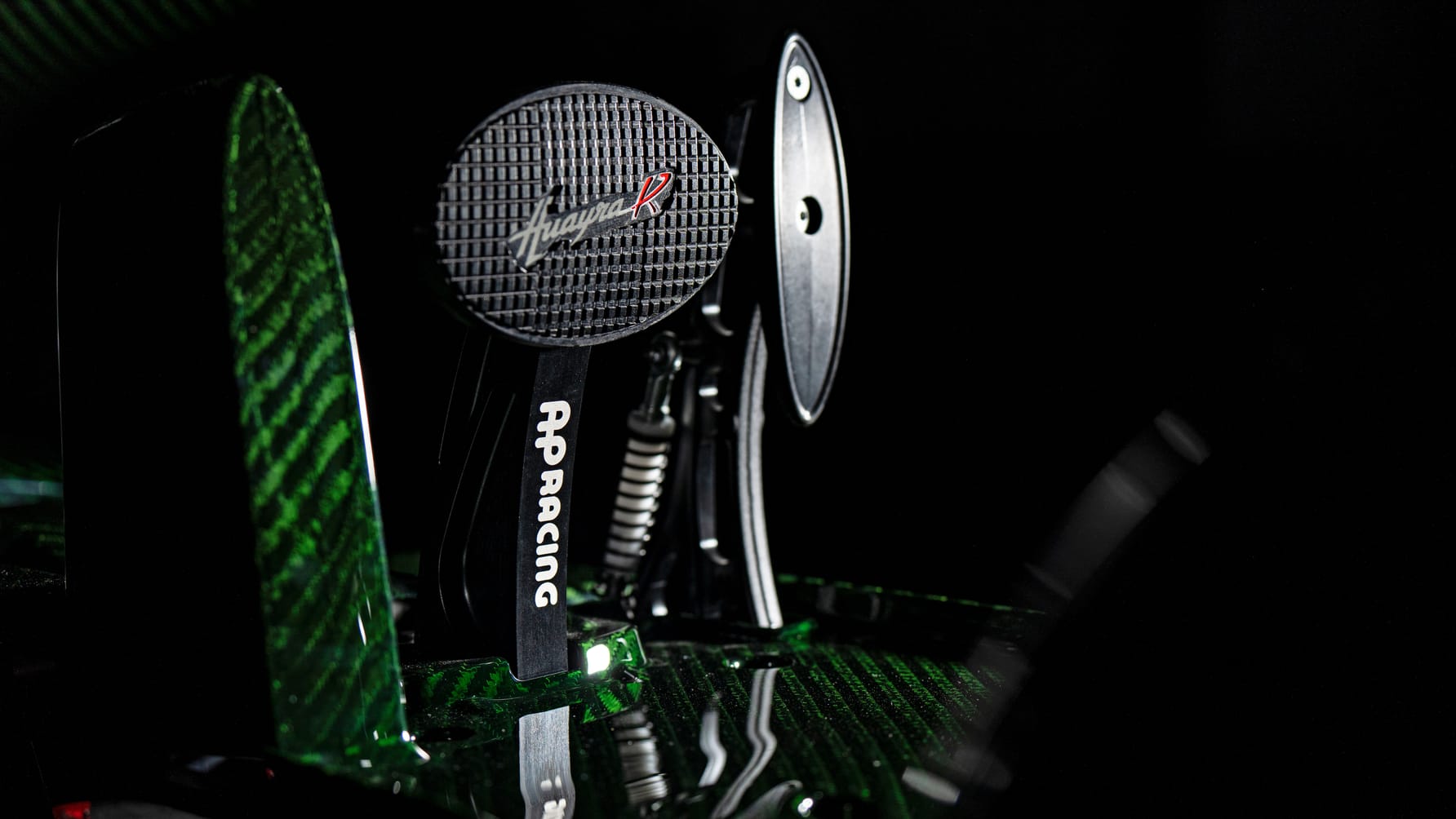 Calling all sim racers: Pagani will now sell you a Huayra R-themed rig ...