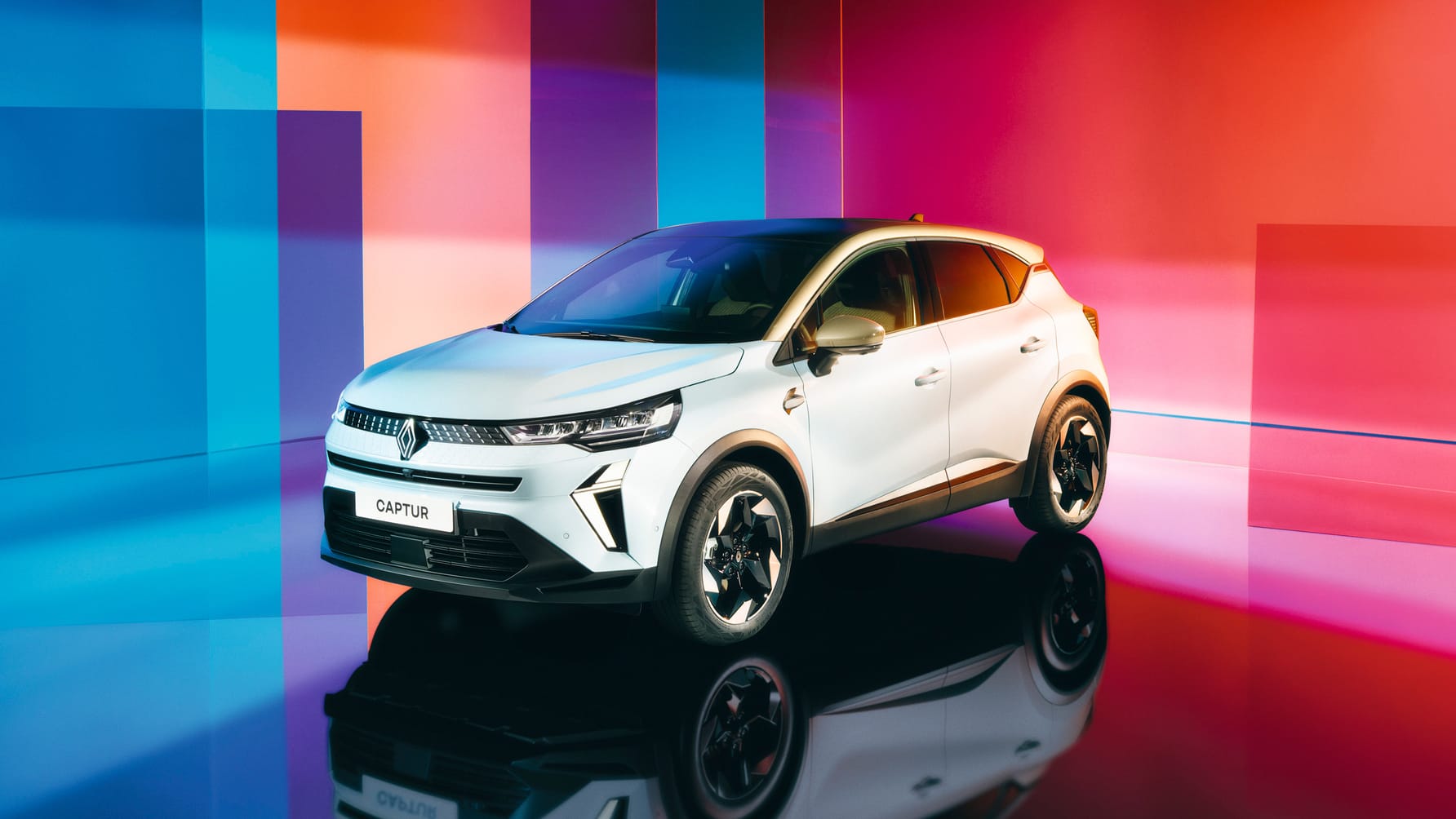 Now that’s a facelift! Renault Captur gets whopping mid-life revamp ...