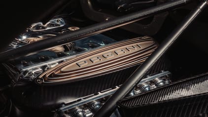 Pagani Utopia Driving, Engines & Performance | Top Gear