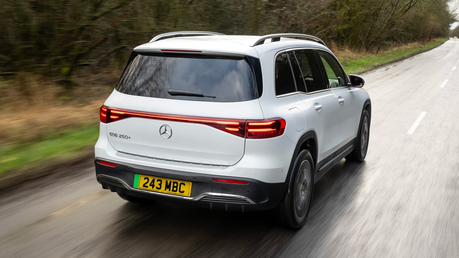 Mercedes-Benz EQB Interior Layout & Technology | Top Gear