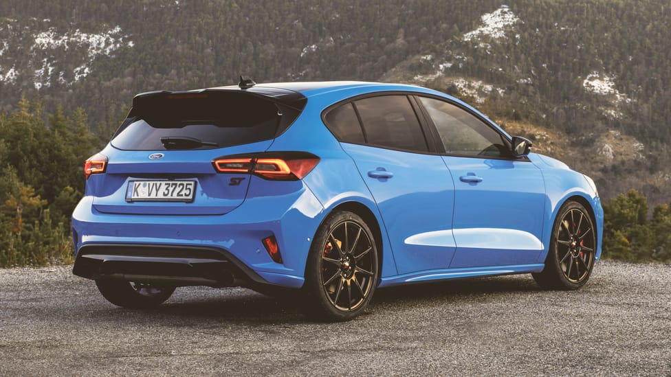 The new Ford Focus ST Edition hot hatch gets adjustable suspension ...