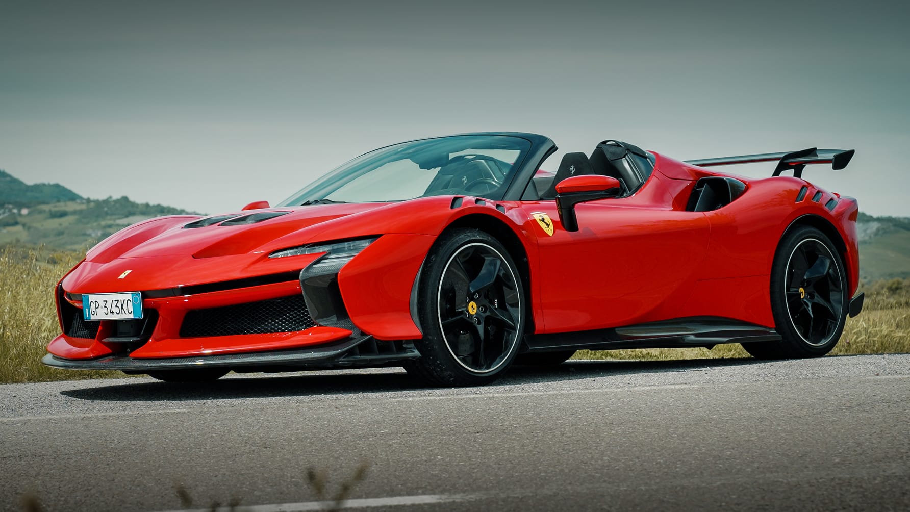 Ferrari SF90 XX Spider review: a hardcore folding hard-top? Reviews ...