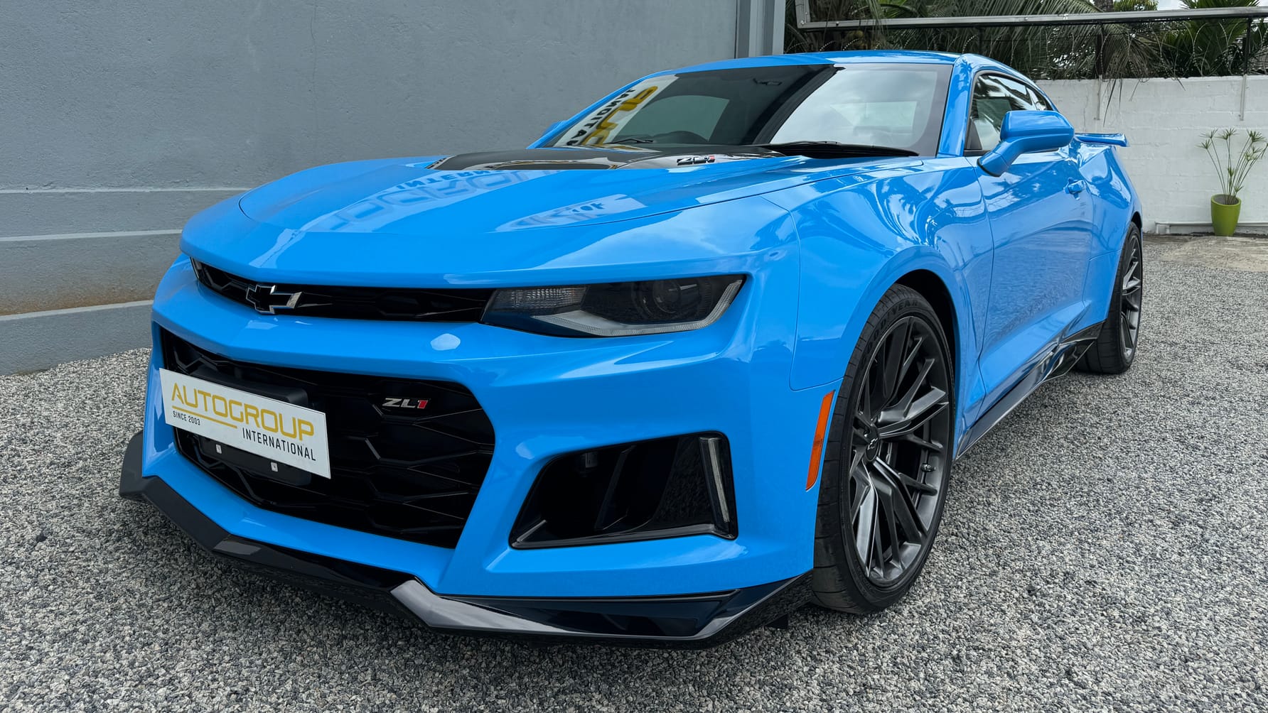 You can now order a right-hand drive Chevrolet Camaro ZL1 for the price ...