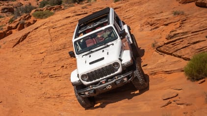 Jeep Wrangler (US) Interior Layout & Technology | Top Gear