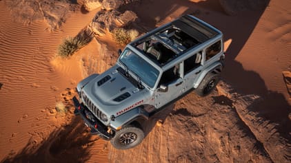 Jeep Wrangler (US) Interior Layout & Technology | Top Gear