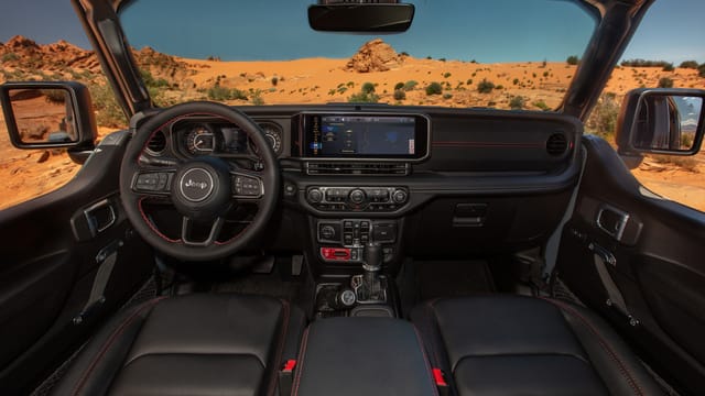 Jeep Wrangler (US) Interior Layout & Technology | Top Gear