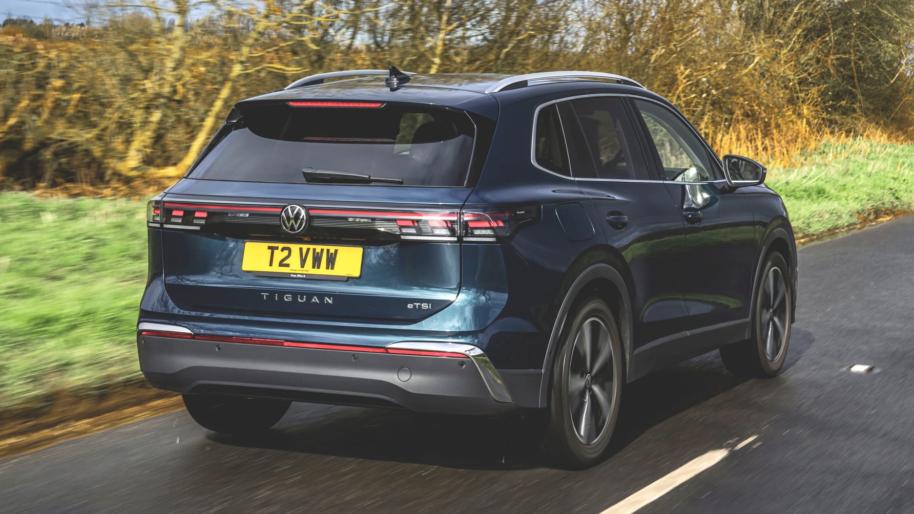 Volkswagen Tiguan Interior Layout & Technology | Top Gear