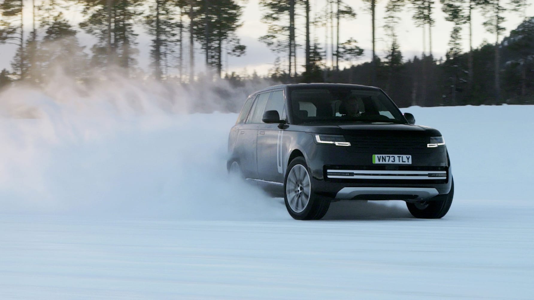 Here’s your first proper look at the electric Range Rover and hey, it ...