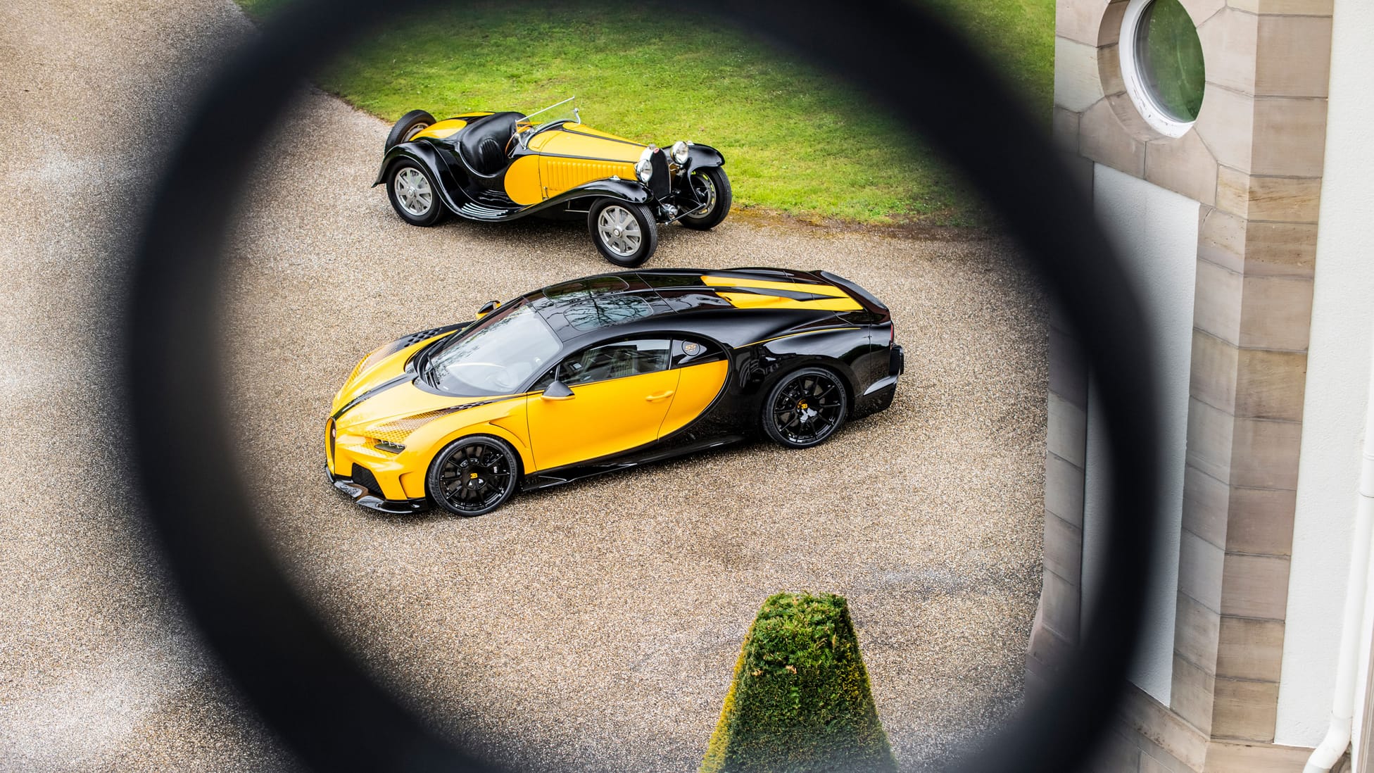 Bugatti reveals one-off 273mph Chiron Super Sport that pays tribute to ...