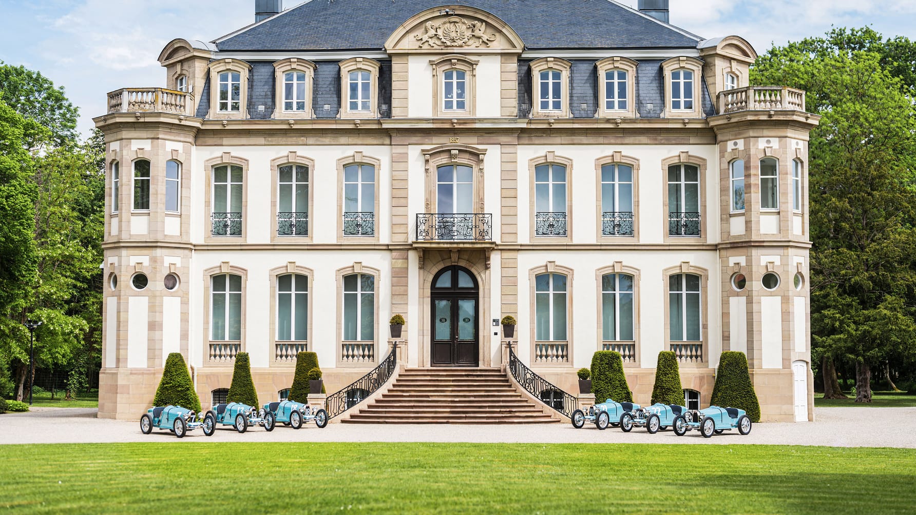 Cute! Check out this brood of Bugatti Baby IIs celebrating 100 years of ...