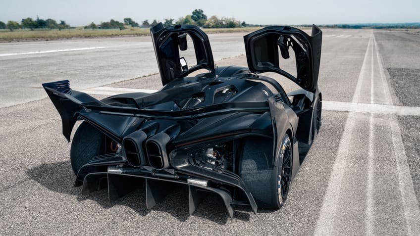 Here's what's under the skin of the Bugatti Bolide | Top Gear