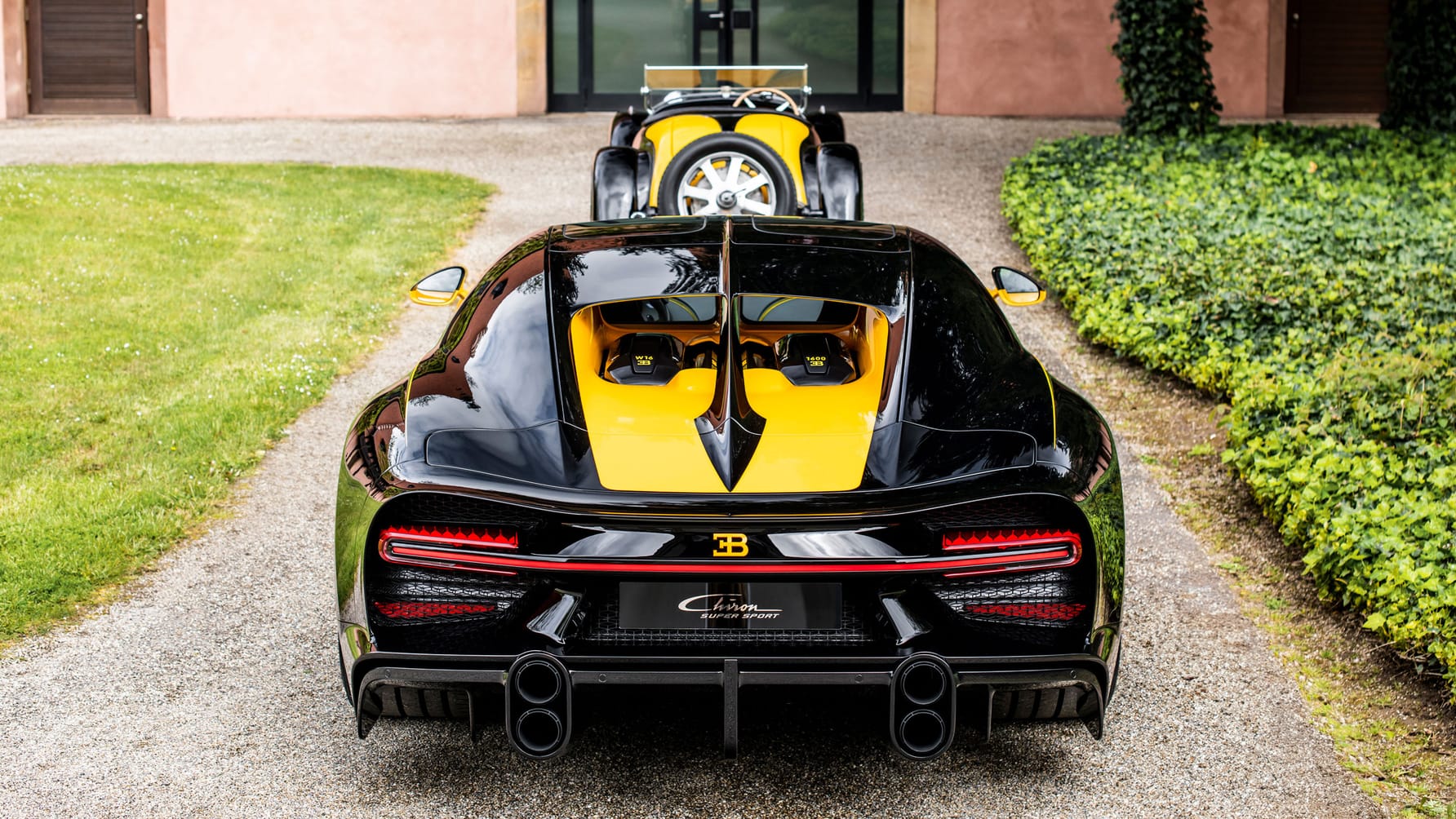 Bugatti reveals one-off 273mph Chiron Super Sport that pays tribute to ...