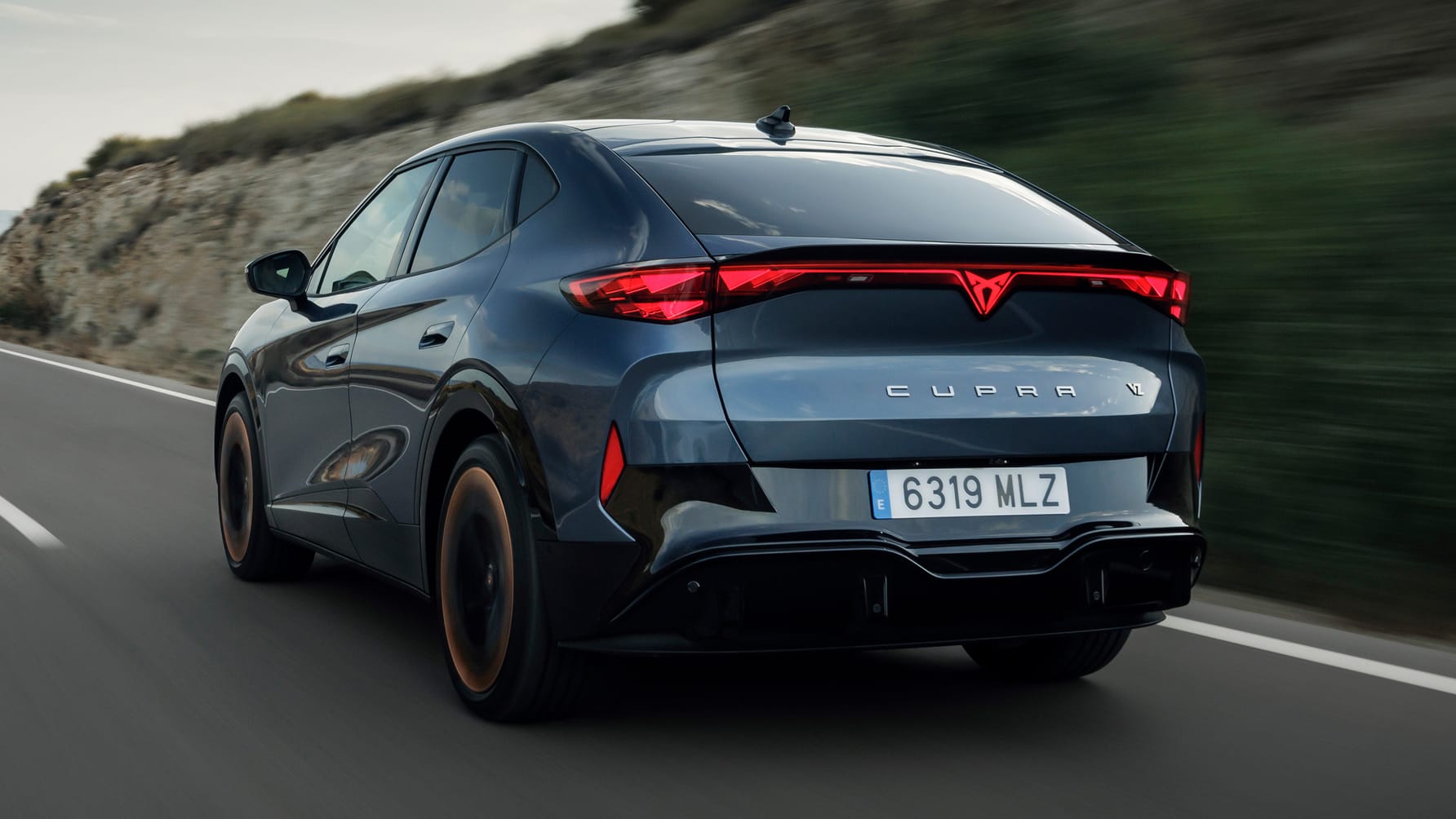 Cupra Tavascan Interior Layout & Technology | Top Gear