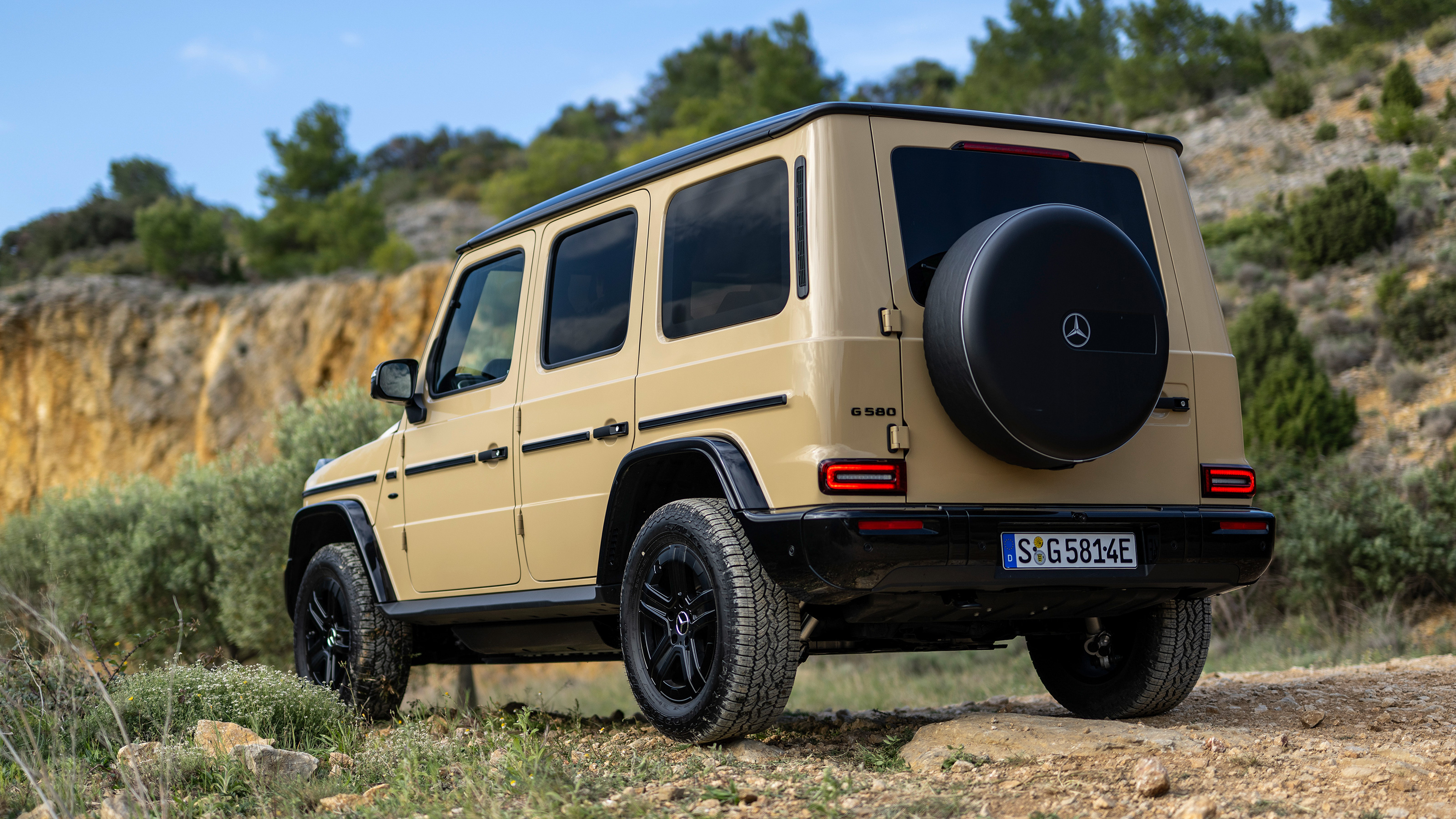 Mercedes-Benz G580 Review 2025 | Top Gear