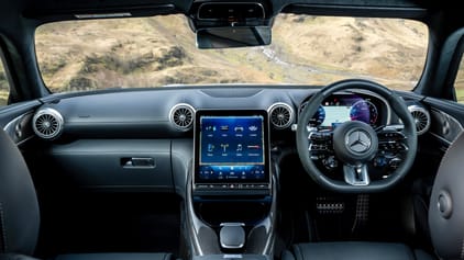 Mercedes-Benz AMG GT Interior Layout & Technology | Top Gear