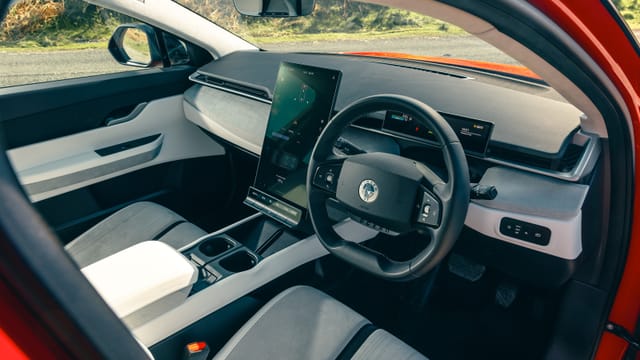 Fisker Ocean Interior Layout & Technology | Top Gear