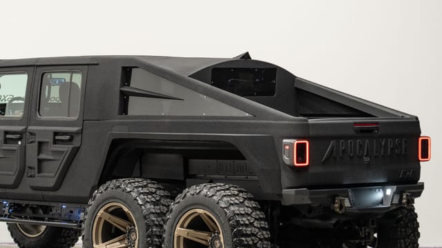The six-wheel, seven-seat Apocalypse Hellfire might be the craziest ...