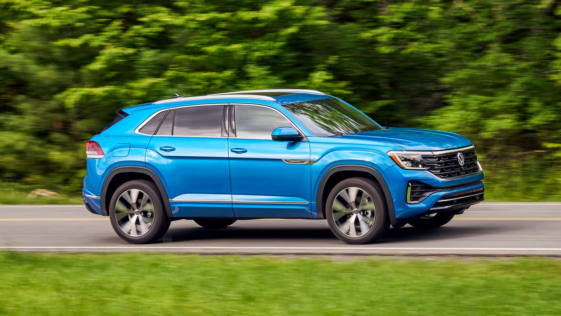 Volkswagen Atlas Cross Sport (US) Interior Layout & Technology | Top Gear