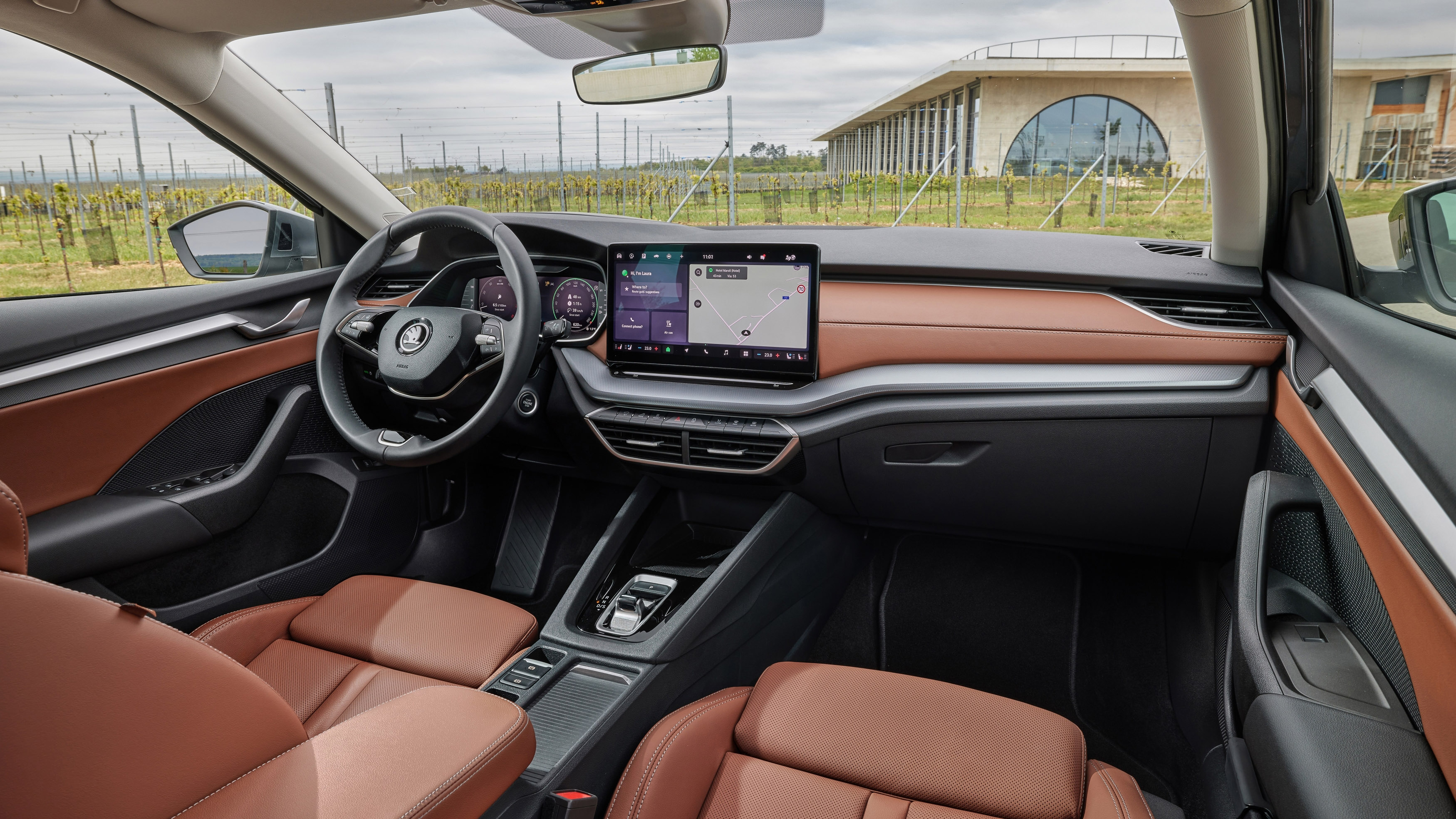 Skoda Octavia Interior Layout & Technology | Top Gear