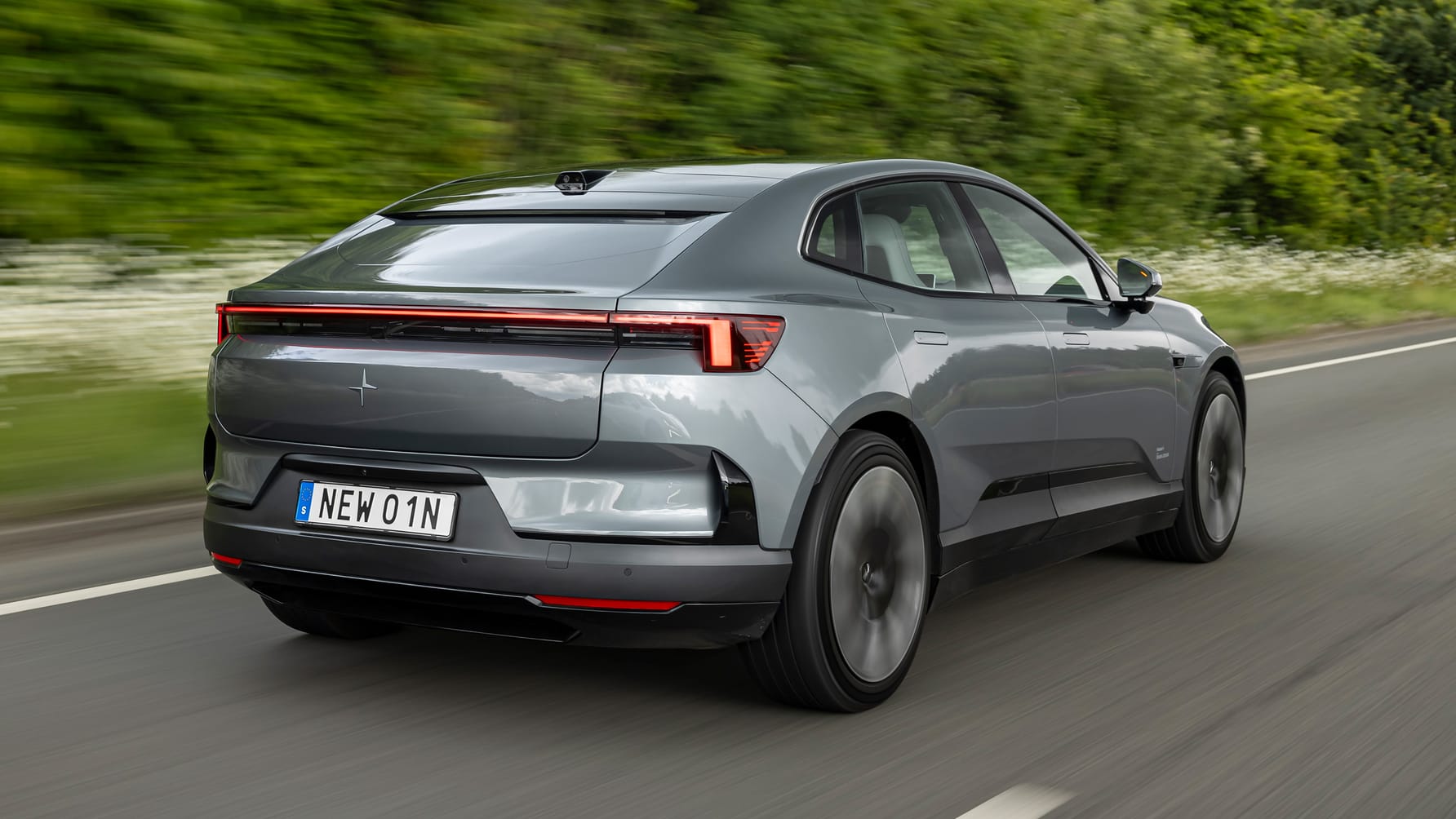 Polestar 4 Interior Layout & Technology | Top Gear