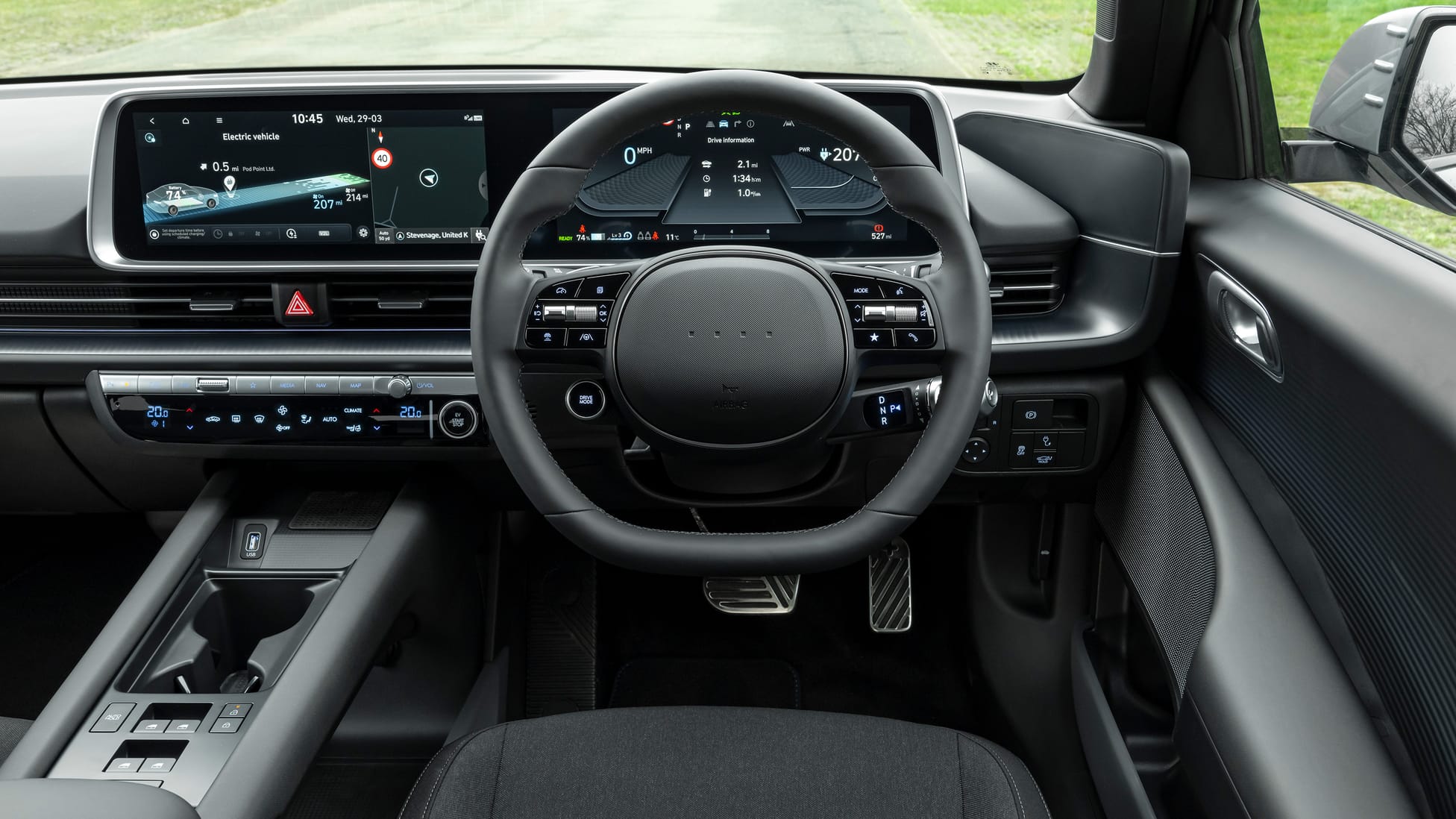 Hyundai Ioniq 6 Interior Layout & Technology | Top Gear
