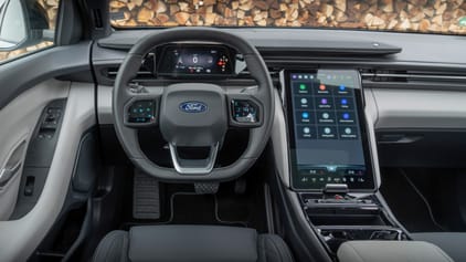 Ford Explorer Review 2025 | Top Gear