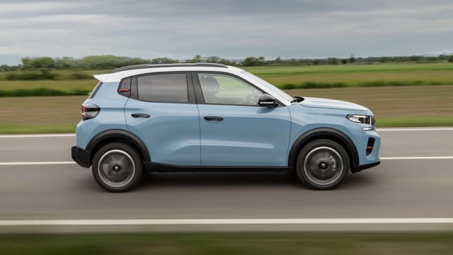 Citroen C3 Interior Layout & Technology | Top Gear