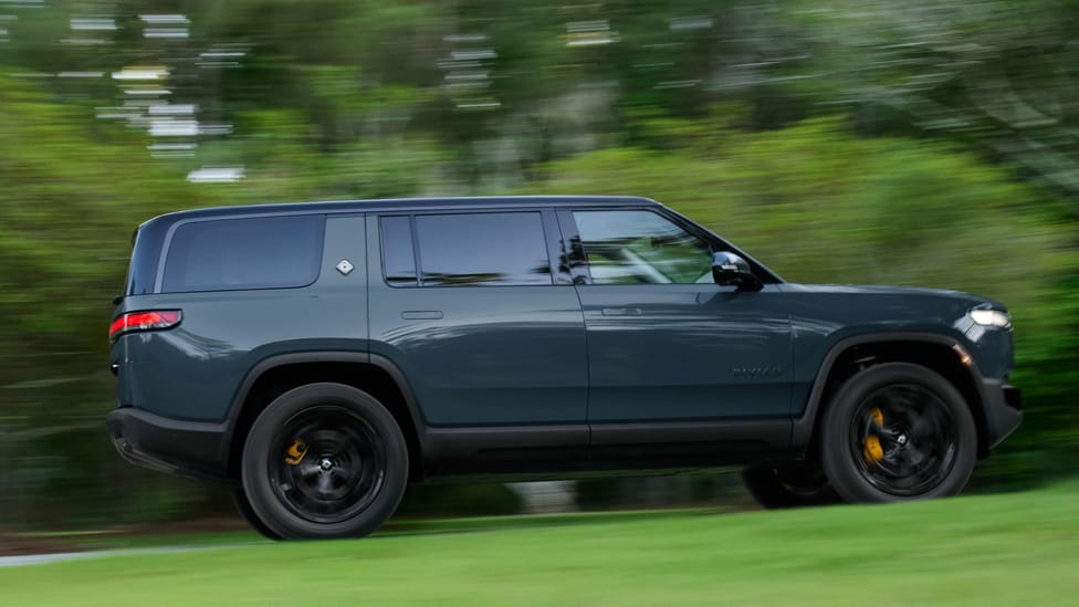 Rivian R1S (US) Review 2025 | Top Gear