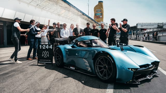 The McMurtry Speirling is 14.1s faster than the Mercedes-AMG One around ...