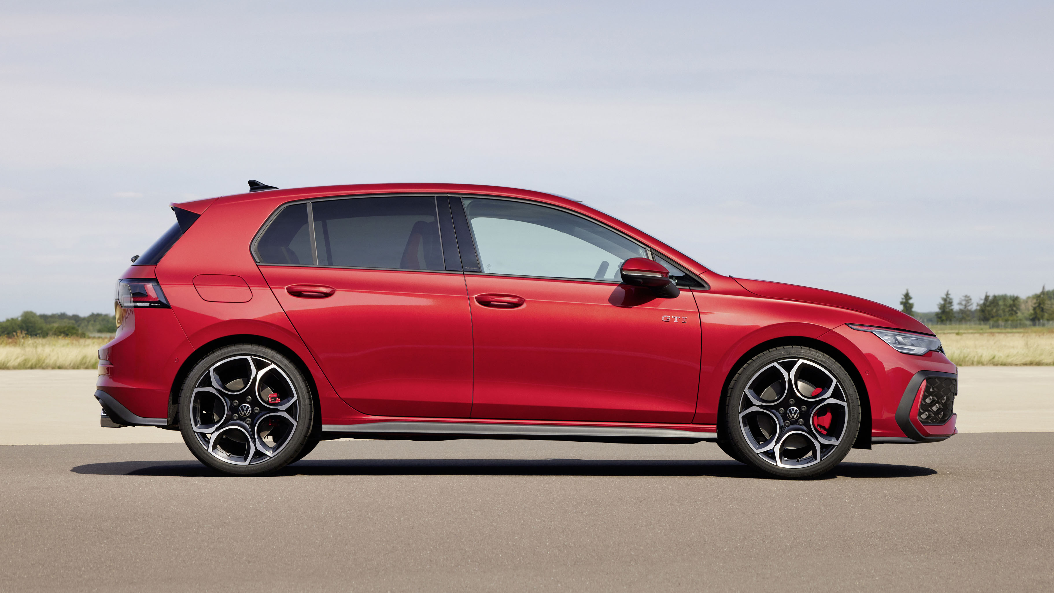The new Volkswagen Golf GTI is now cheaper than before, yours from £ ...