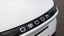 Omoda E5 Interior Layout & Technology | Top Gear