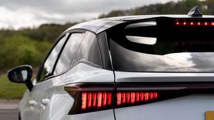 Omoda E5 Interior Layout & Technology | Top Gear