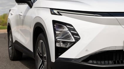 Omoda E5 Interior Layout & Technology | Top Gear