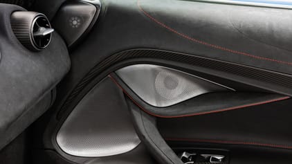 McLaren 750S Interior Layout & Technology | Top Gear
