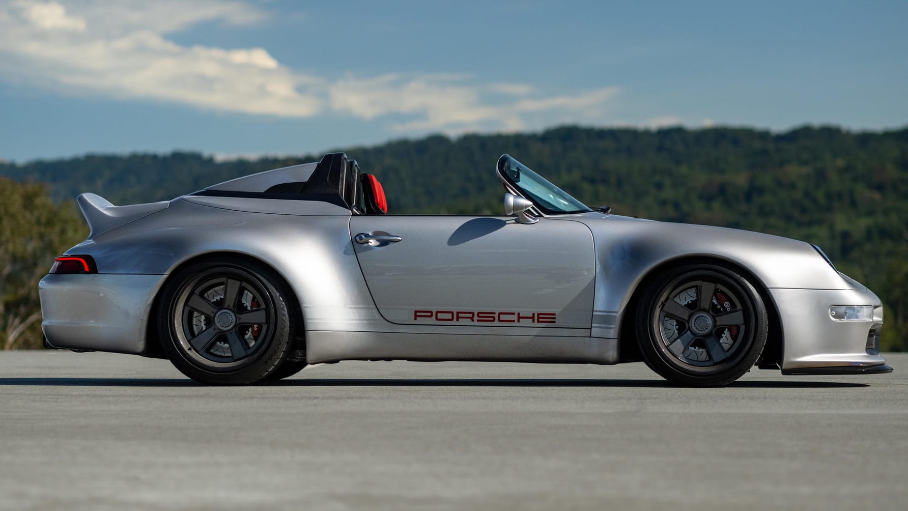 An extremely rare Gunther Works 911 Speedster is coming up for sale ...