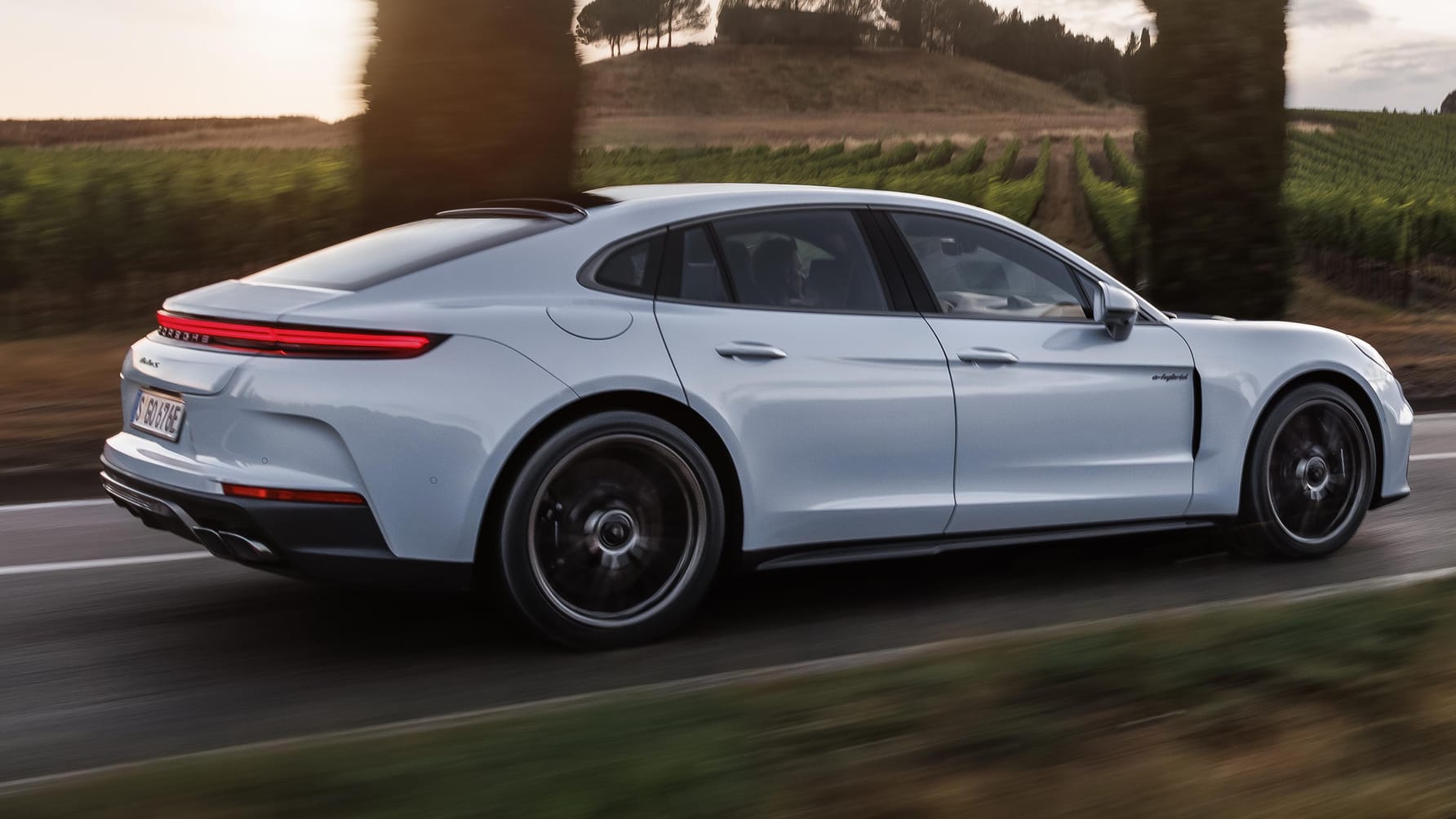 This is the new Panamera Turbo S E-Hybrid: Porsche’s 771bhp, 202mph range-topper | Top Gear