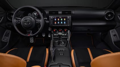 The Toyota GR86 Hakone Edition is back with green paint, a tan interior ...