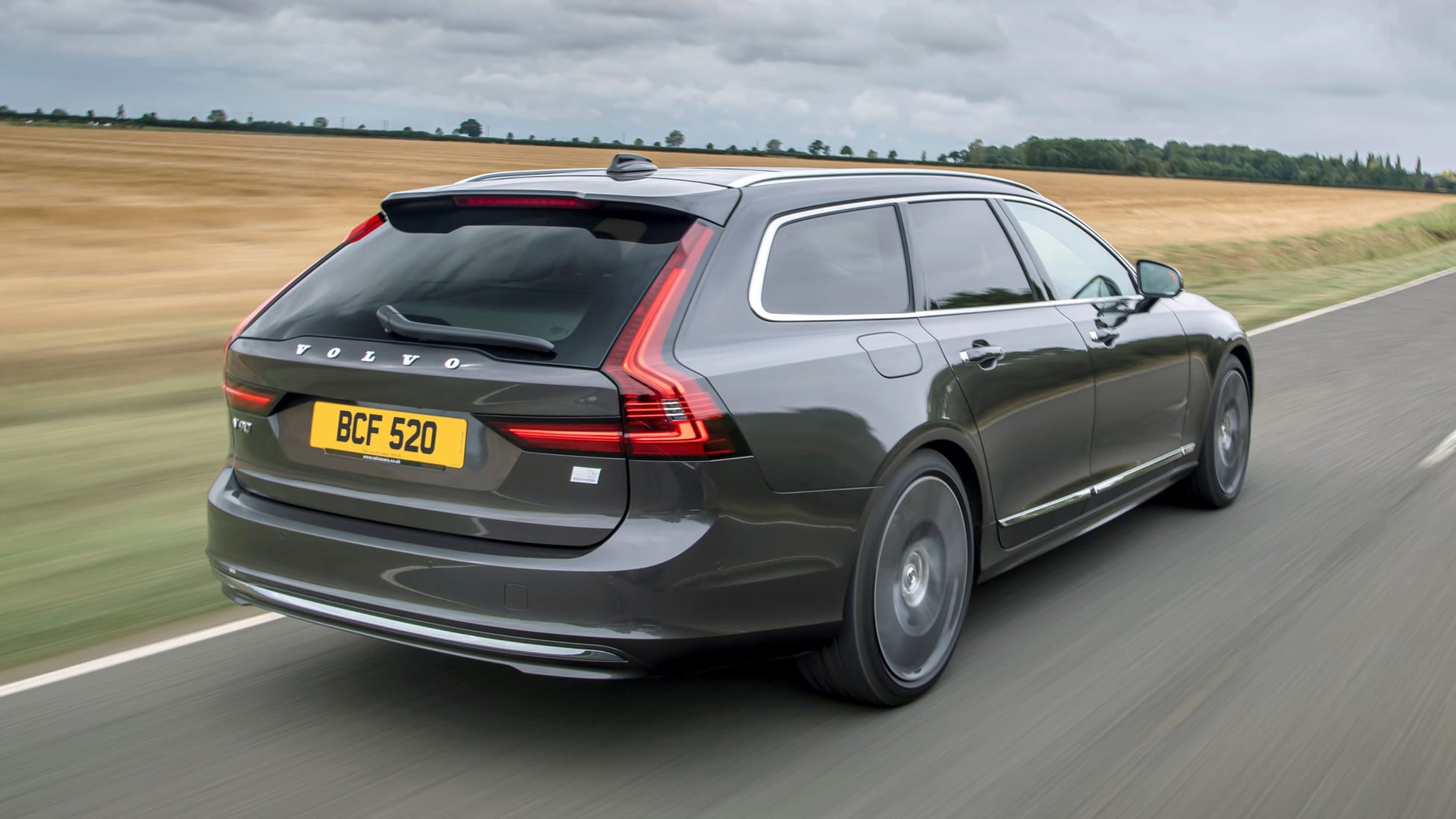 Volvo’s V90 estate has returned with a pair of hybrid powertrains and a ...