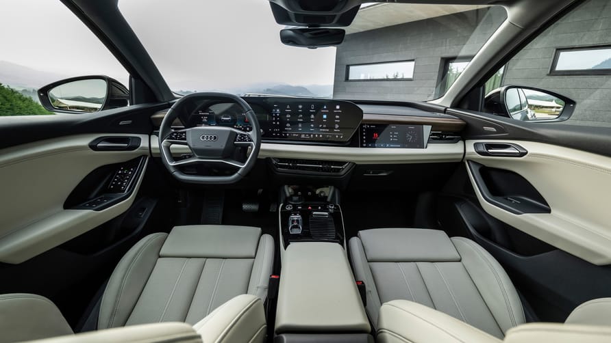 Audi Q6 e-tron Interior Layout & Technology | Top Gear