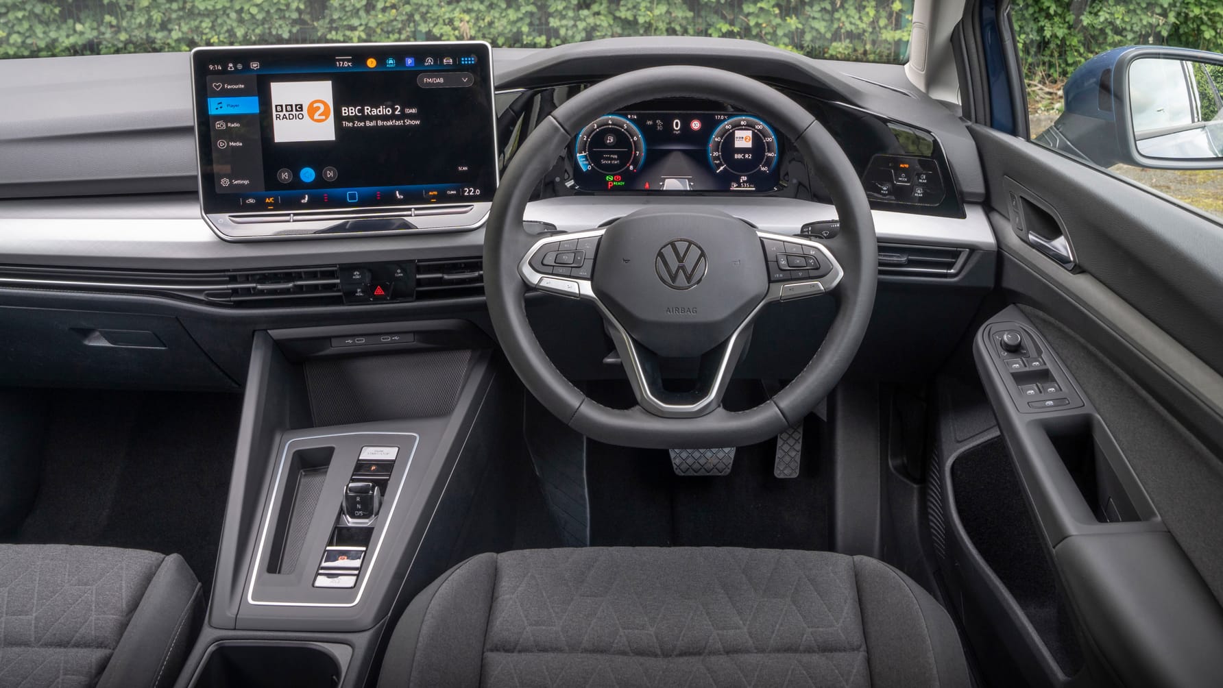 Volkswagen Golf (Mk8) Interior Layout & Technology | Top Gear