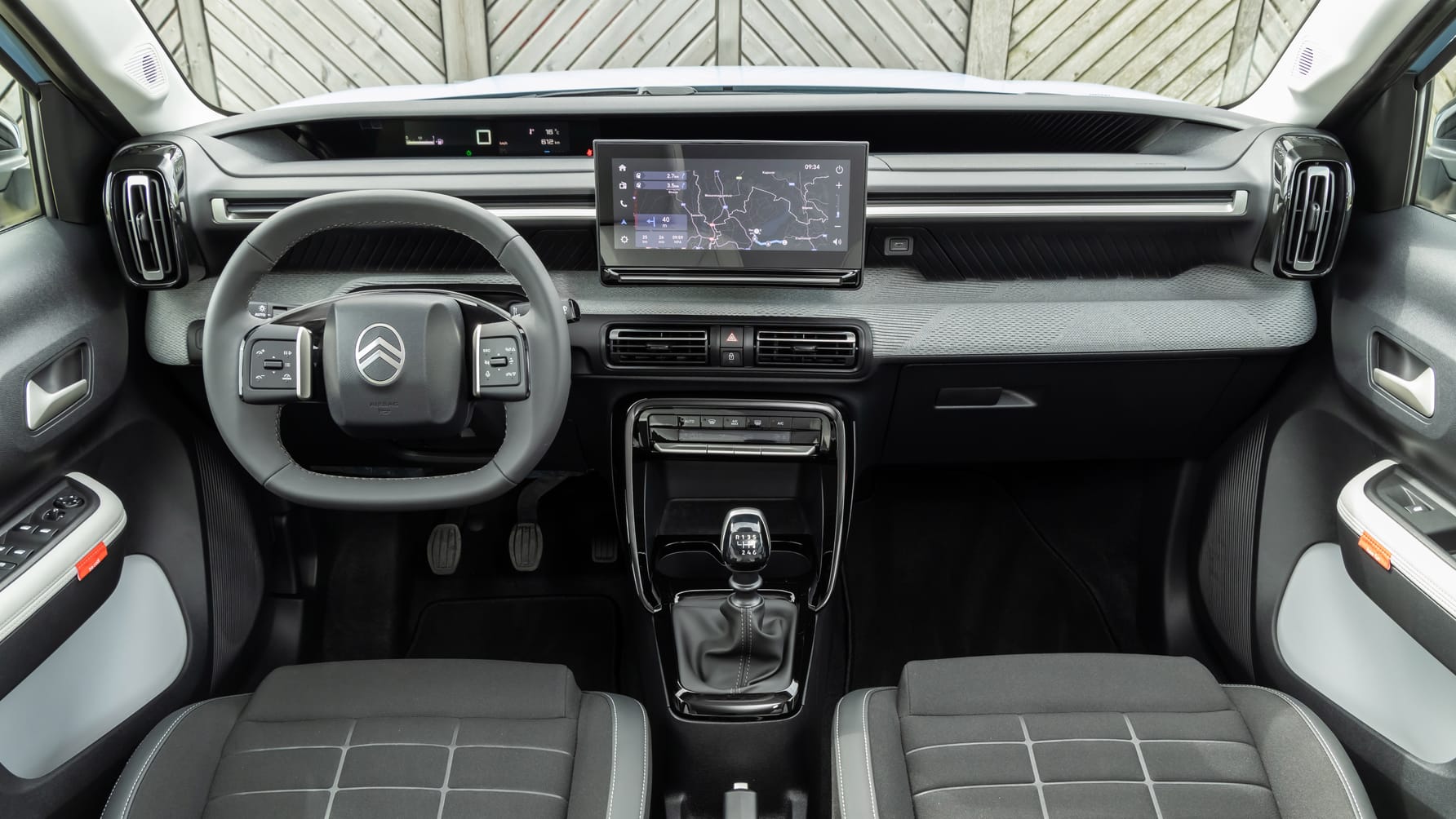 Citroen boss promises more simplicity: "our cars aren't a technological ...