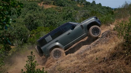 The new Land Rover Defender OCTA is a 626bhp twin-turbo V8 super SUV ...