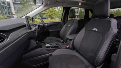 Ford Kuga Interior Layout & Technology | Top Gear