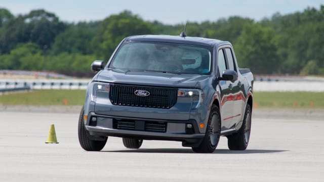 The Ford Maverick Lobo is a new street truck with excellent wheels ...
