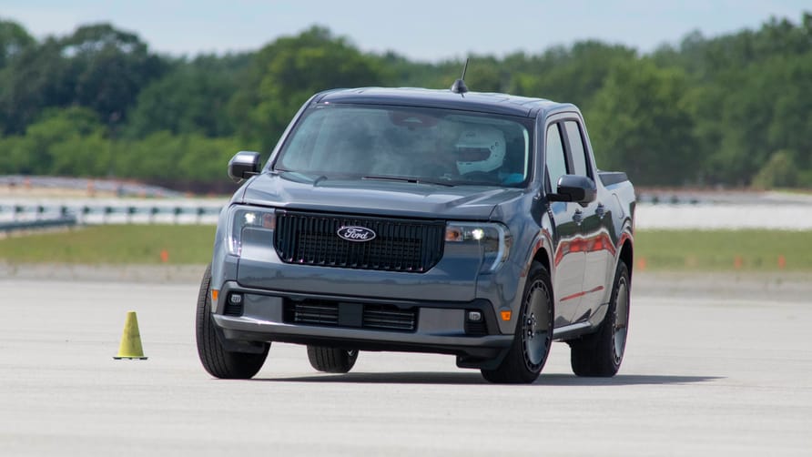 The Ford Maverick Lobo is a new street truck with excellent wheels ...