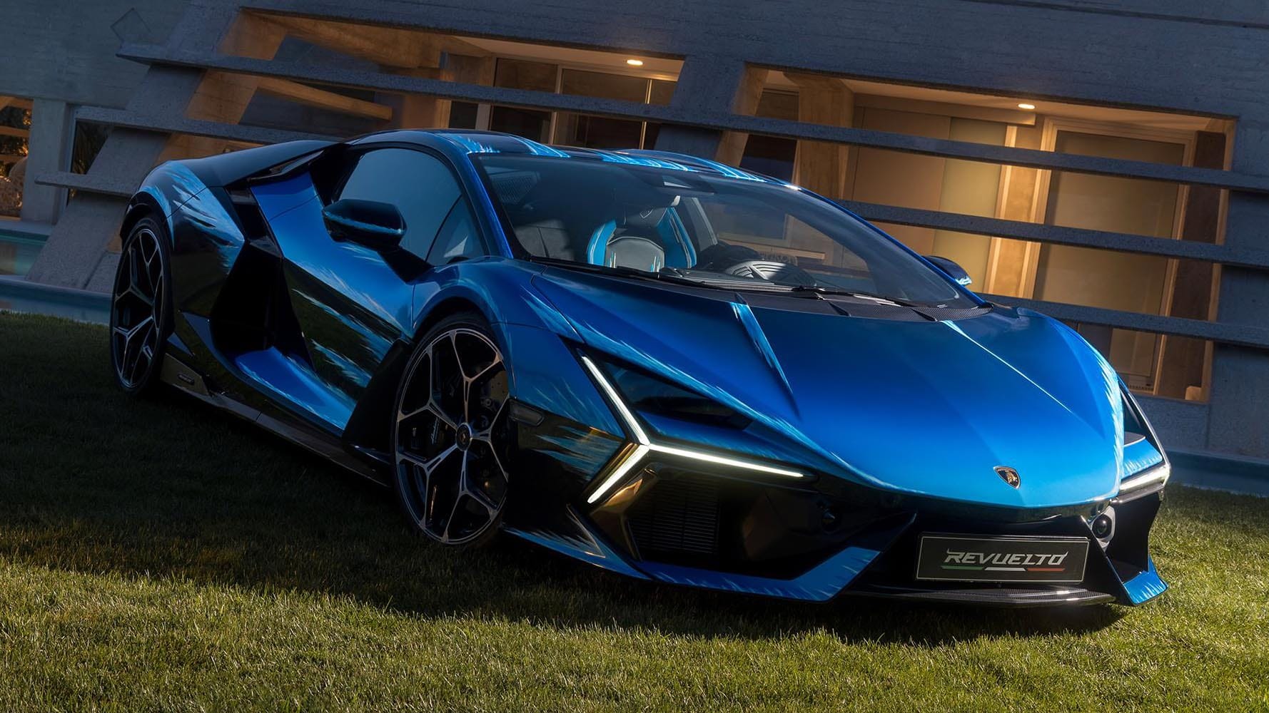 This is a one-off Lamborghini Revuelto inspired by the island of ...