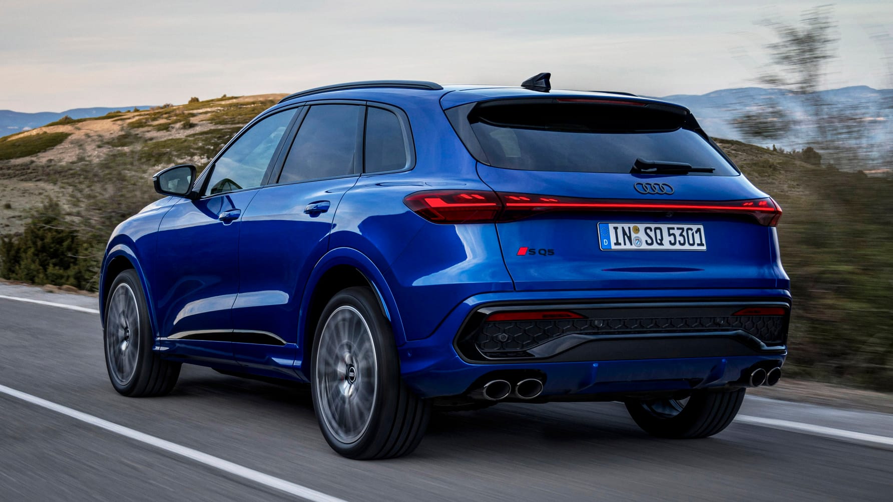 This is the all-new third-gen Audi SQ5, and it’s got V6 petrol power ...