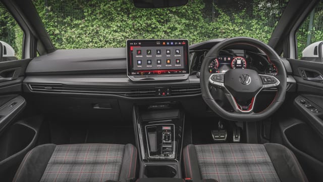 Volkswagen Golf GTI Interior Layout & Technology | Top Gear