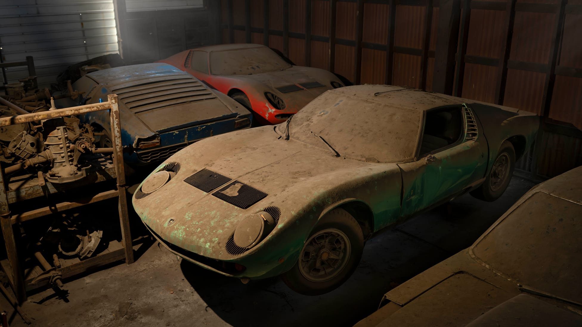 This incredible collection of decaying classic cars is heading to ...